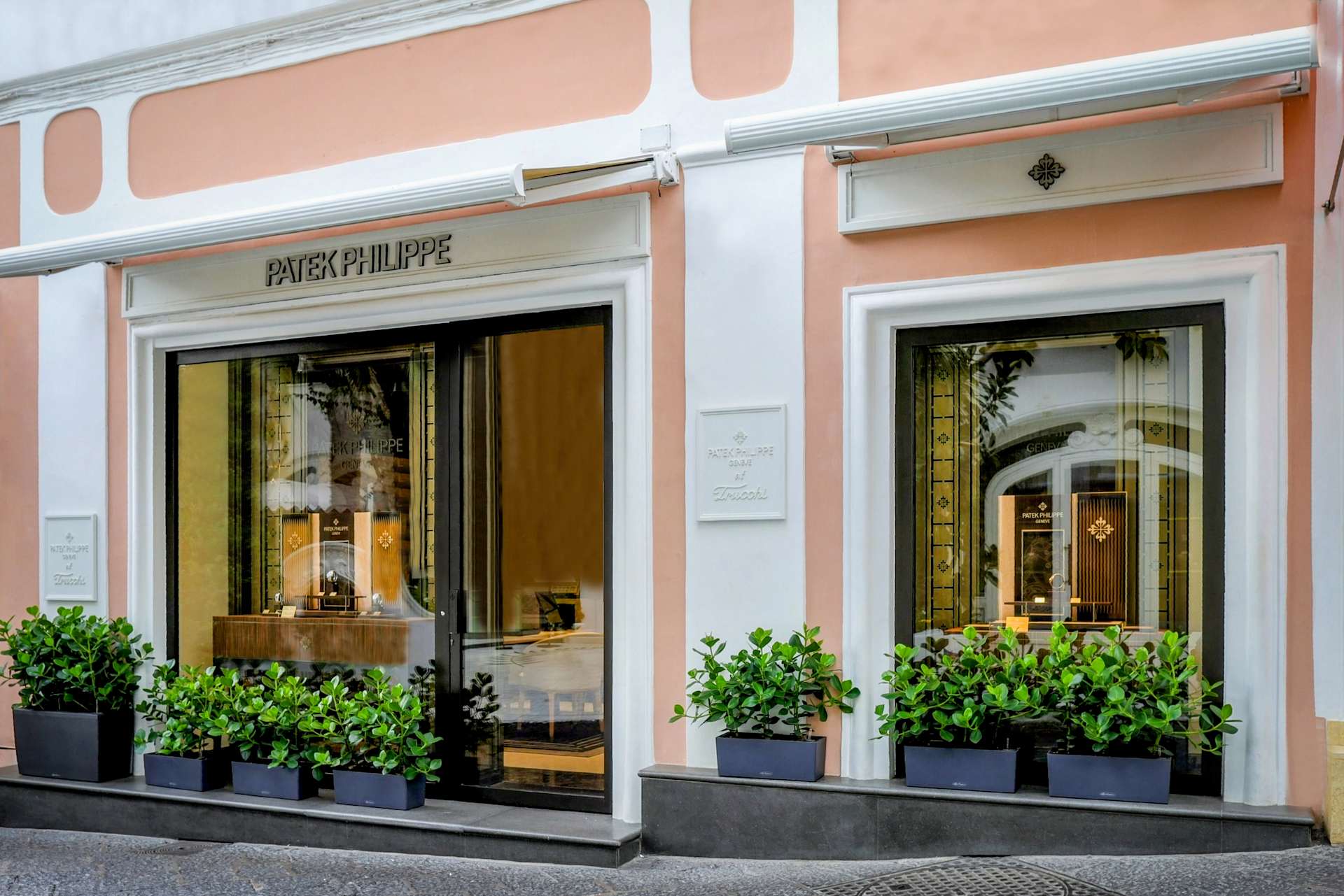 Official Patek Philippe Retailer - Capri - Orologeria Trucchi | Patek ...