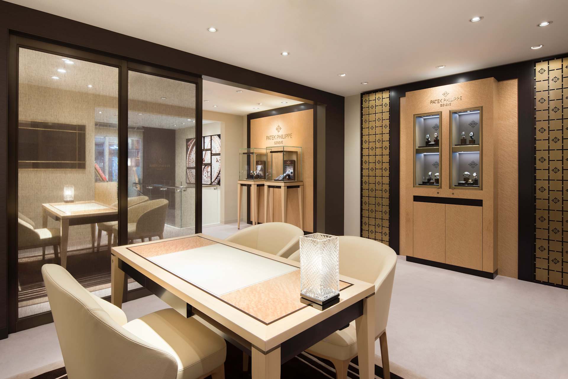 Official Patek Philippe Retailer - Tokyo - Yoshida Watch Store | Patek ...