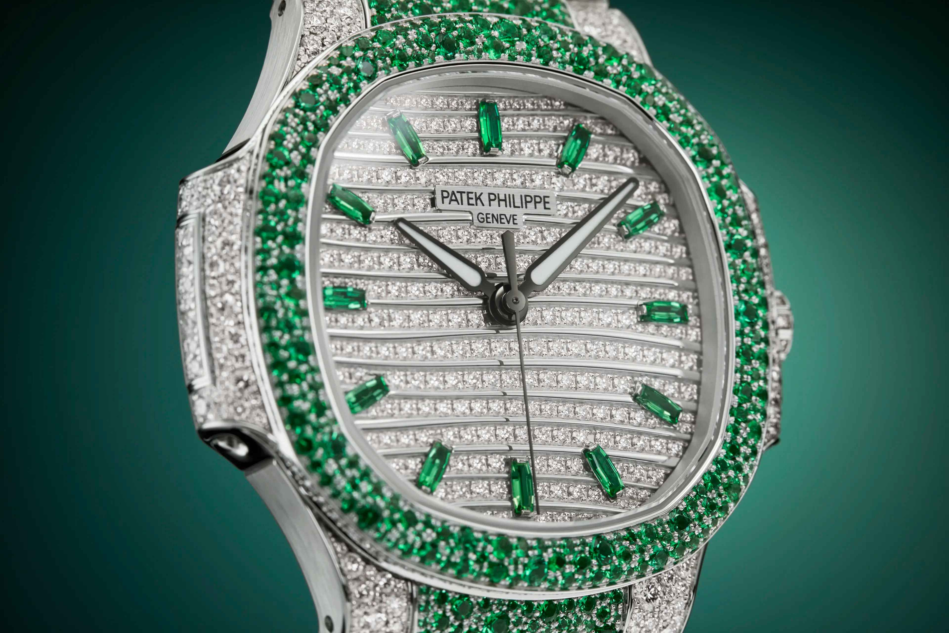Nautilus Haute Joaillerie ref. 7118/1453G-001 | Patek Philippe